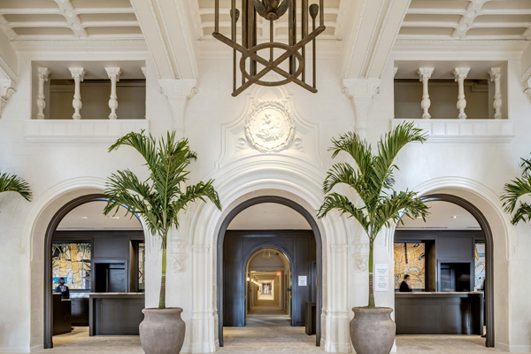 Best Deals on Luxury Hotels - Book Now